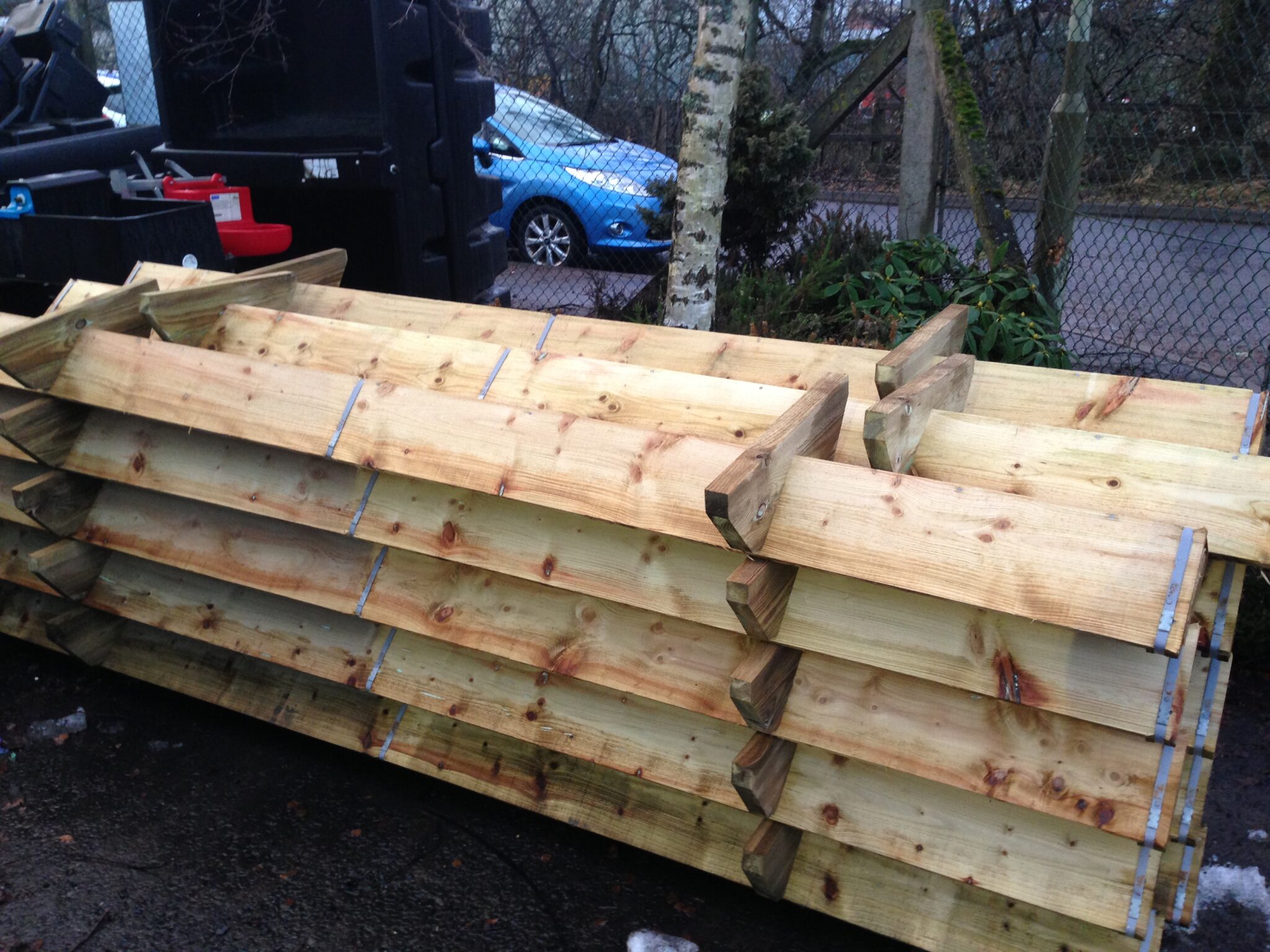 Wooden Sheep Trough 9' - Davidsons Farm & Country
