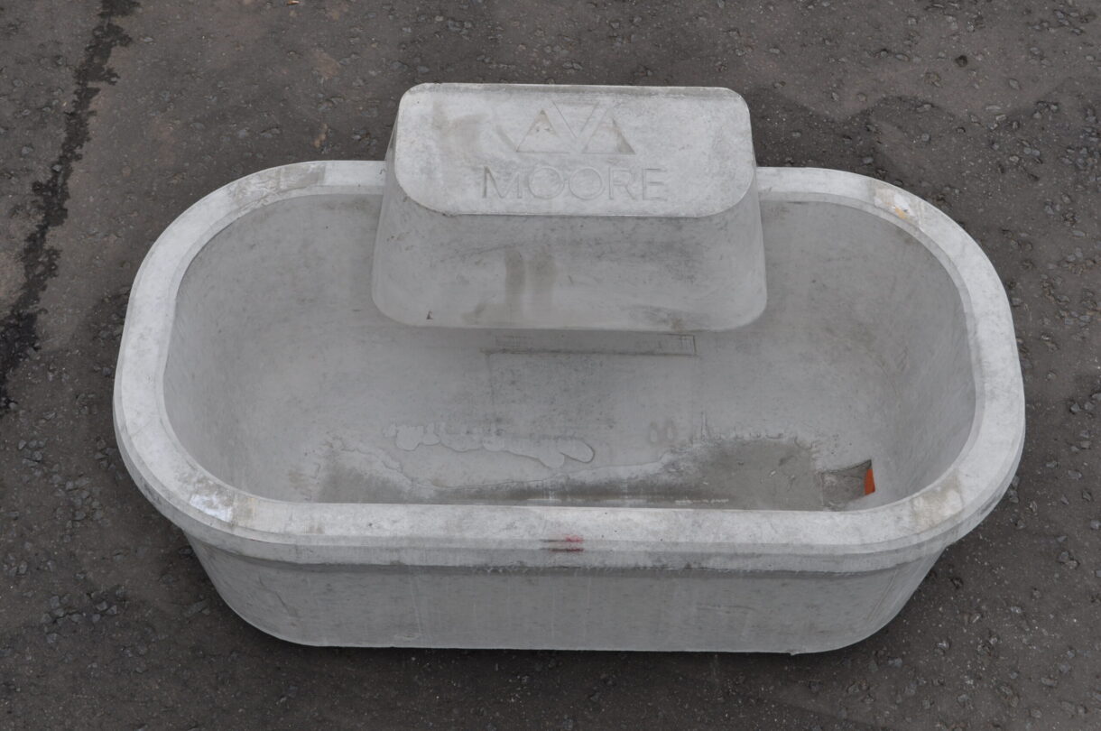 Concrete Water Trough 340L / 75G - Davidsons Farm & Country